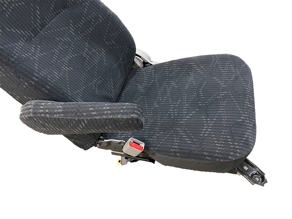 7120037E61B0 Seat,Driver Hino